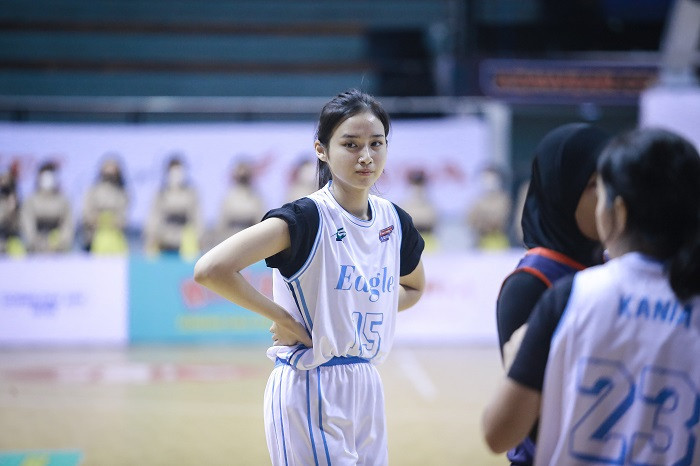 Kepoin Yuk! 5 Abas Cantik Ini Bikin Betah Nribun! | DBL ID
